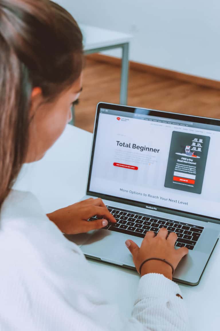 Spanish Lessons Online with Qualified Tutors - Start today!